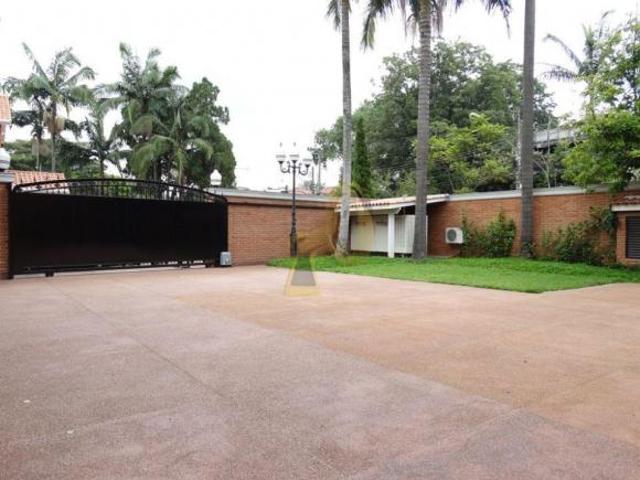 Casa à Venda no Jardim América