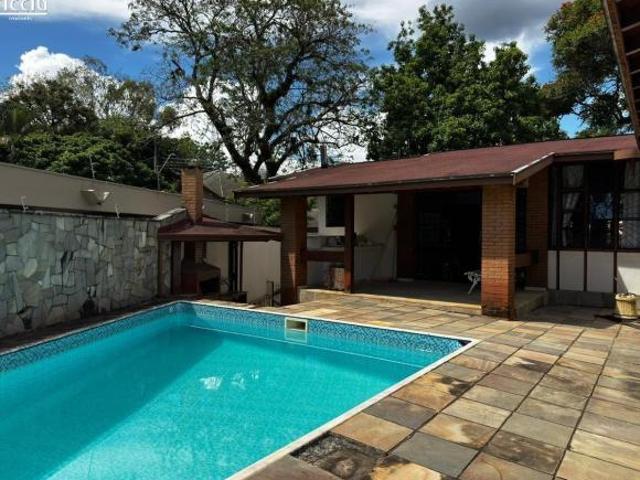 Casa à venda no Jardim Apolo