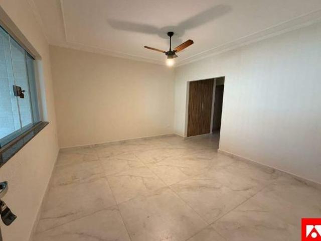 Casa à venda no Jardim Belo Horizonte em Santa Bárbara d&apos Oeste com 3 quartos 1 suíte e 2 vagas de
