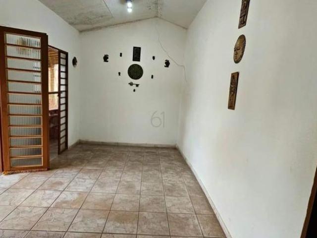 Casa à venda no Jardim Botânico, Brasília 160 m² de área interna