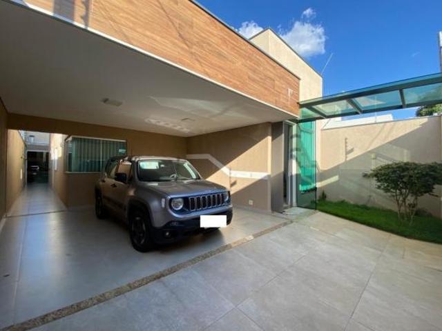 Casa à venda no Jardim Botânico em Uberlândia