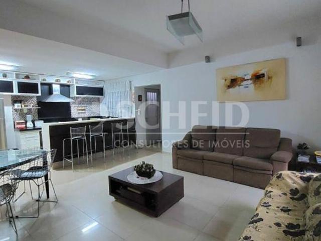 Casa a venda no Jardim Casa Grande com 3 quartos 4 vagas 6 banheiros 400m² de terreno