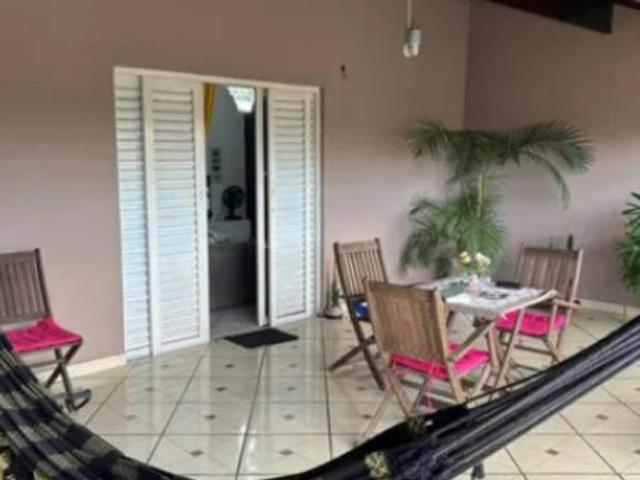 Casa à venda no Jardim Capão Redondo com 170m² 3 dormitórios 1 suíte 3 banheiros
