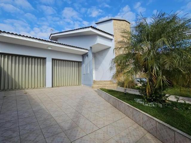 CASA À VENDA NO JARDIM CARVALHO