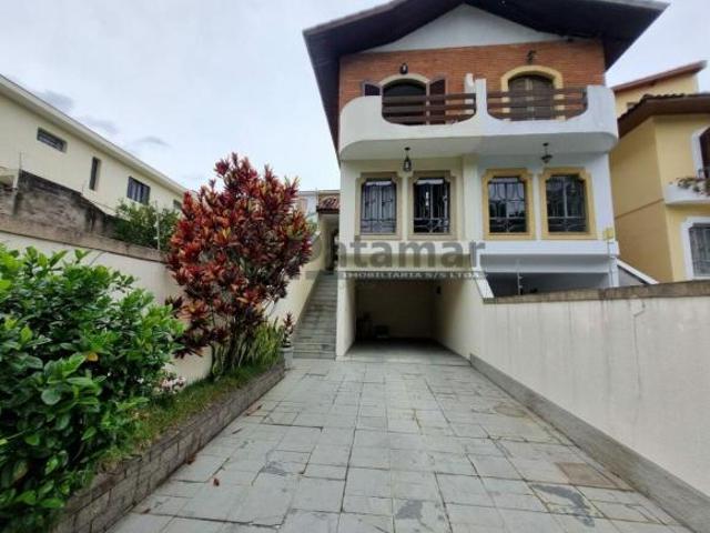 Casa à Venda no Jardim Colombo