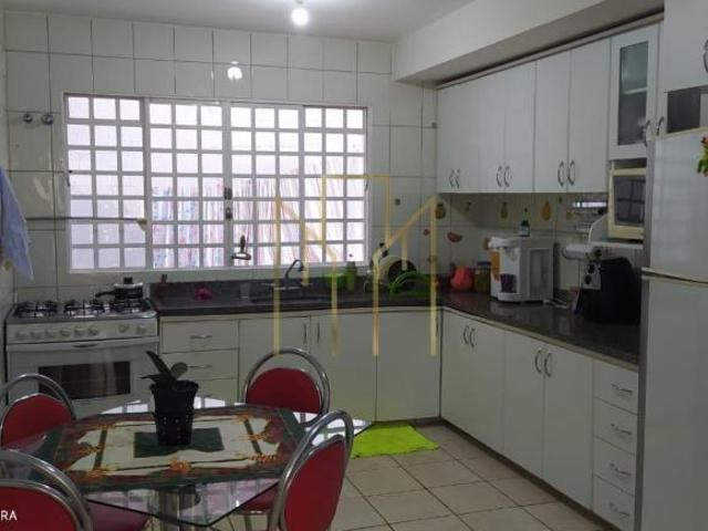 Casa à venda no Jardim Colina