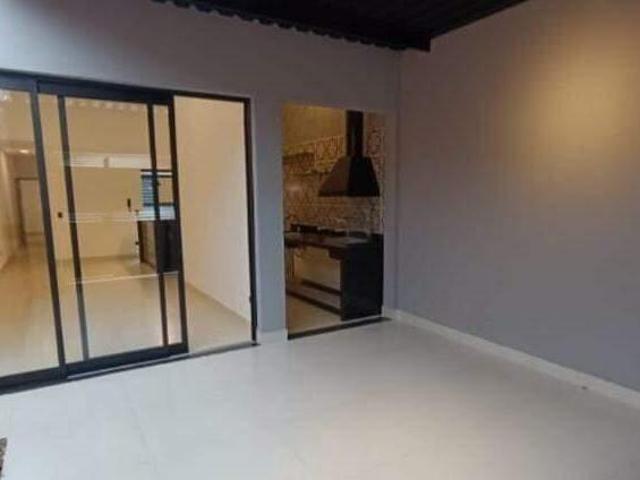 Casa com 2 quartos 1 suíte e e 2 vagas à venda no Jardim Conceição em Santa Bárbara d&apos Oeste