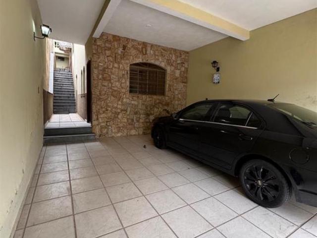 Casa à venda no Jardim Copacabana