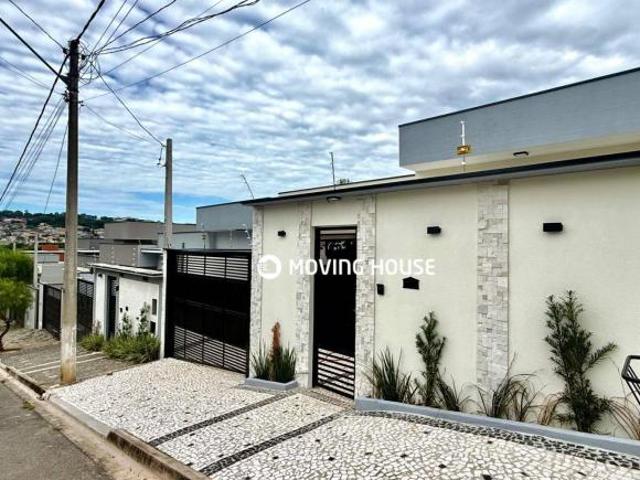 Casa à Venda no Jardim das Videiras Vinhedo/SP