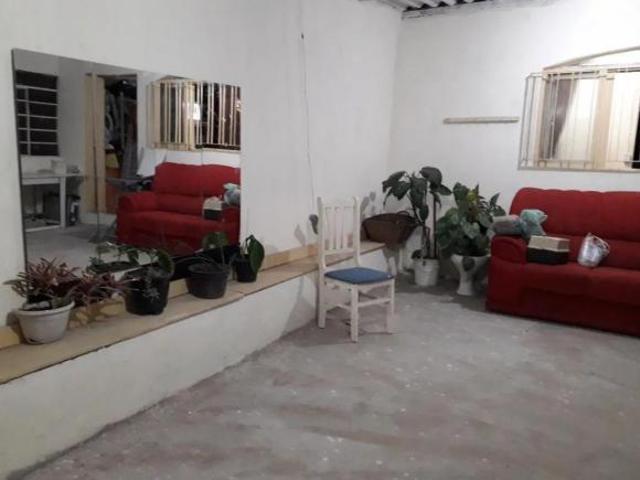 Casa à venda no Jardim das Camélias