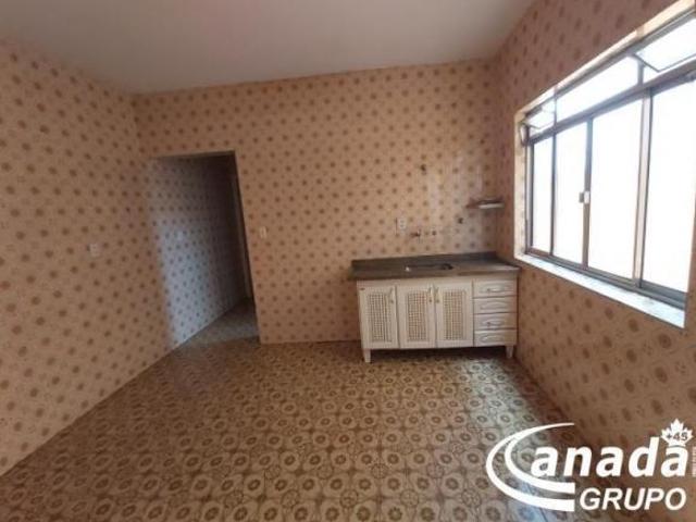 Casa à venda no Jardim das Flores com 8 quartos