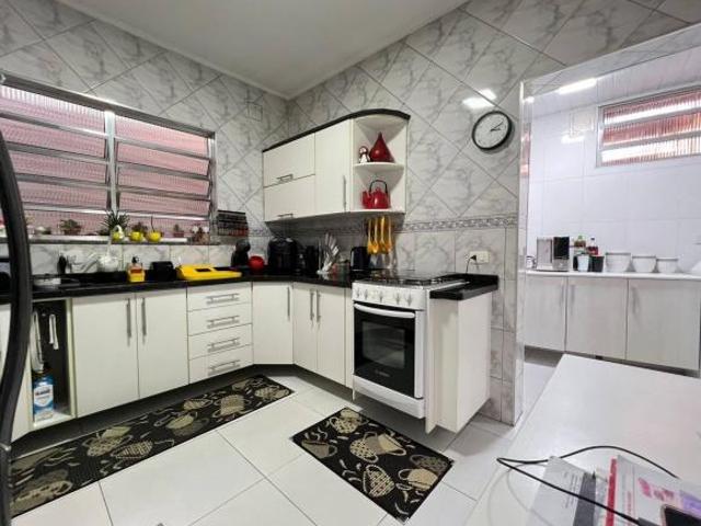 CASA À VENDA NO JARDIM DAS FLORES, OSASCO SP 3 dormitórios, sendo 1 suíte