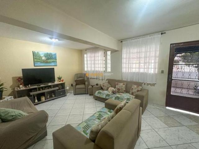 Casa à Venda no Jardim das Indústrias | Lote Inteiro 250 m²