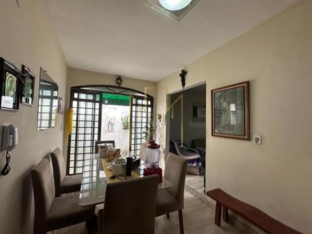 Casa à venda no Jardim das Palmeiras