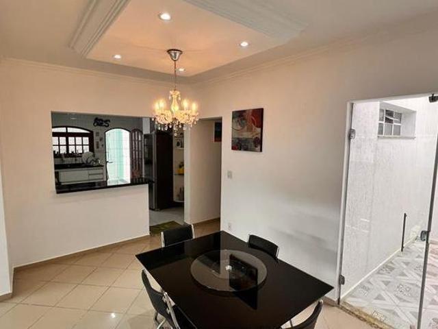 Casa à venda no Jardim do Lago