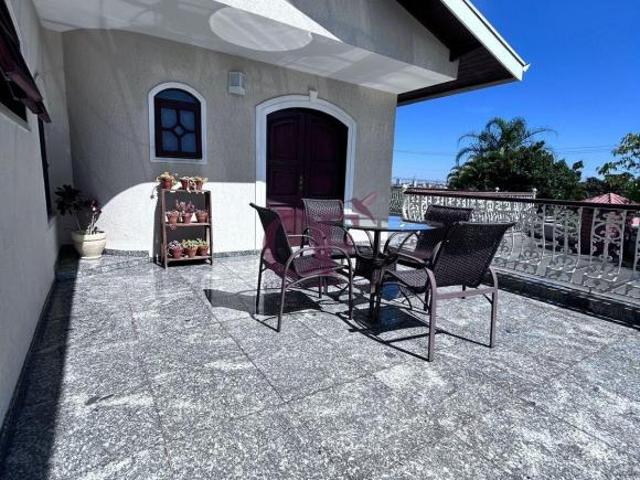 Casa à Venda no Jardim do Lago