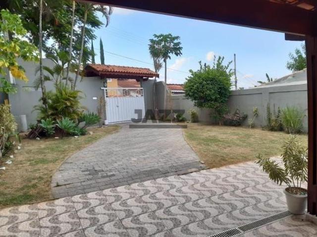 Casa à venda no Jardim do Lago, Atibaia