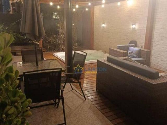 Casa à venda no Jardim do Lago em Atibaia com vista para a Pedra Grande