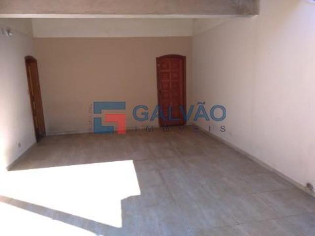 Casa à venda no Jardim do Lírio em Jundiaí SP