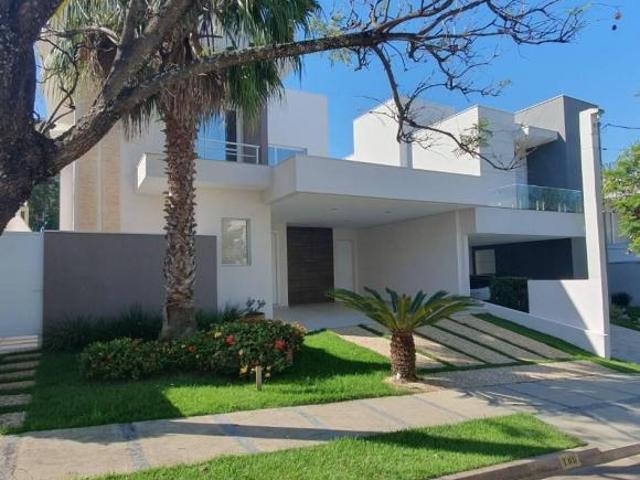 Casa à venda no Jardim do Paço