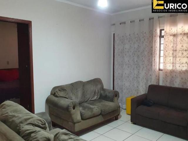 Casa à venda no JARDIM DOS MANACÁS em Valinhos/SP