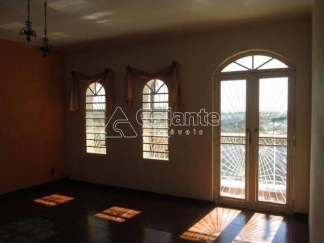 Casa à venda no Jardim dos Oliveiras em Campinas