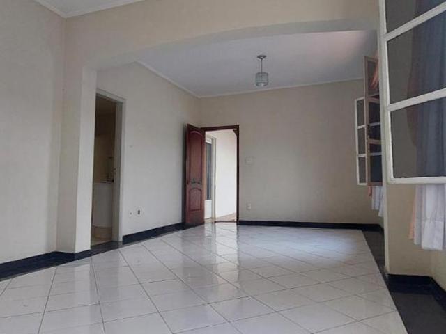 Casa à venda no Jardim dos Oliveiras em Campinas/SP
