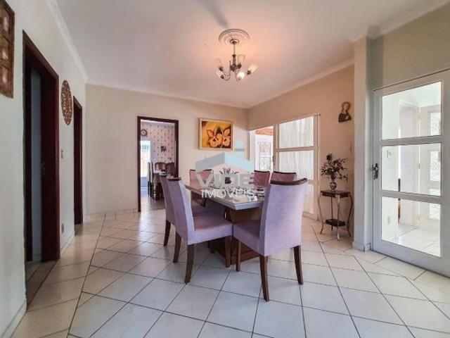 CASA À VENDA NO JARDIM EULINA, CAMPINAS SP | 5 VAGAS, 3 SUÍTES, PISCINA