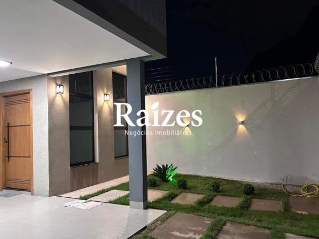 Casa à venda no Jardim Europa com 3 quartos sendo 1 suíte master, 2 semi suítes e 2 vagas