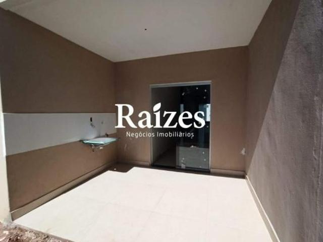 Casa à venda no Jardim Europa em Uberlândia com 2 quartos, 1 suíte, 70 m² e Próxima à UBSF