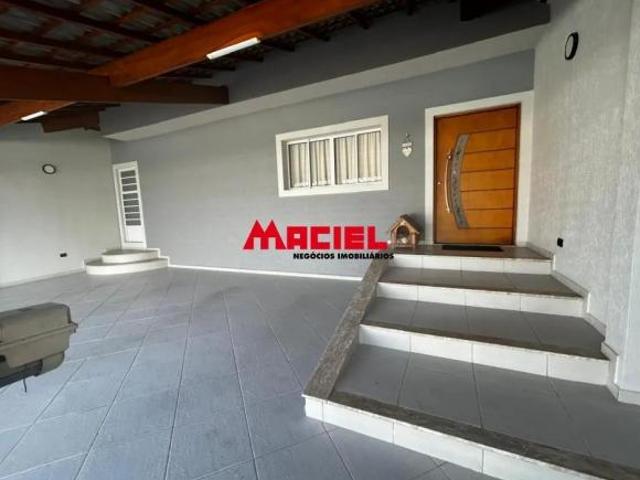 Casa à Venda no Jardim Esmênia ? São José dos Campos
