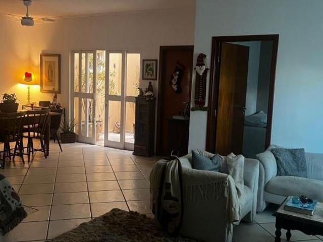 CASA A VENDA NO JARDIM ESPLANADA NA CIDADE DE INDAITUBA COM 3 DORMITORIOS SENDO 1 SUITE COM CLOSET