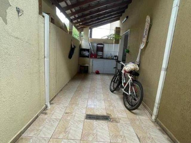 Casa à venda no Jardim Estância Brasil, em condomínio fechado, Atibaia SP