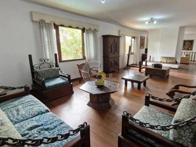 Casa a venda no Jardim Guedala 4 quartos 2 suites 3 vagas