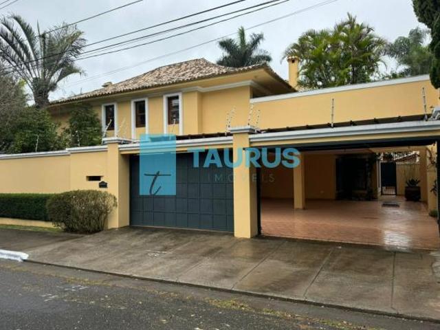 Casa à venda no Jardim Guedala, 8 dormitórios, 4 vagas, 690m²