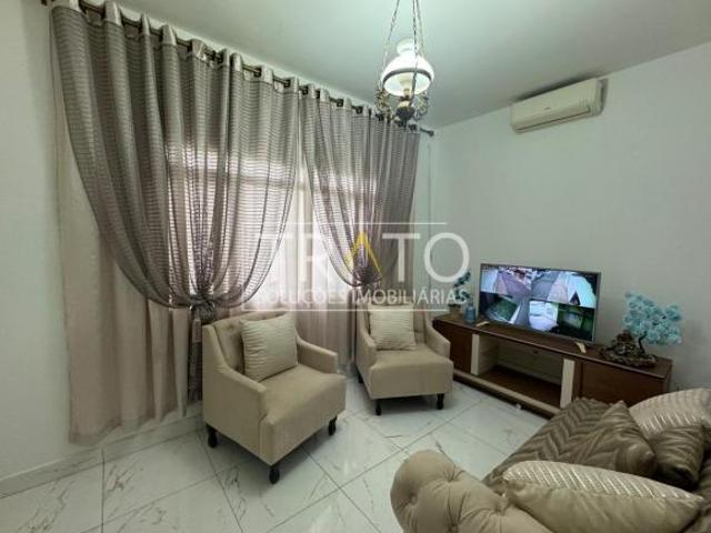 Casa à venda no Jardim Garcia com edícula