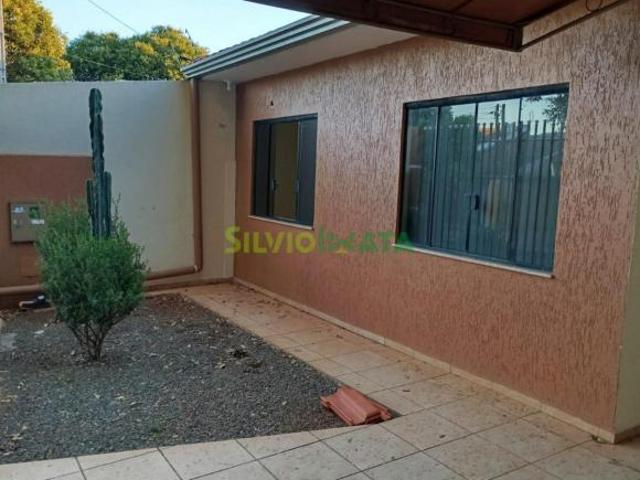 Casa à venda no Jardim Hanover em Maringá Com Edícula