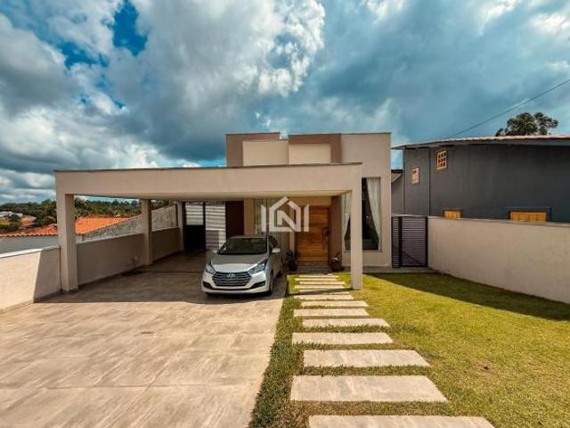 Casa à venda no Jardim Helena Maria