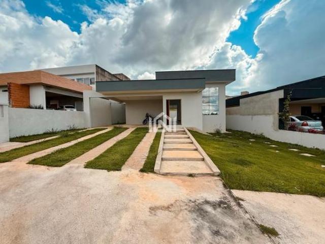 Casa à venda no Jardim Helena Maria