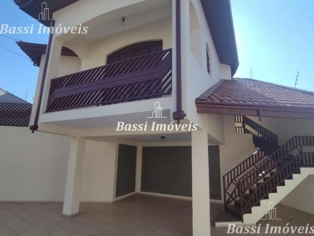 Casa à venda no Jardim Itacolomy em Mogi Guaçu, 3 dormitórios e área gourmet