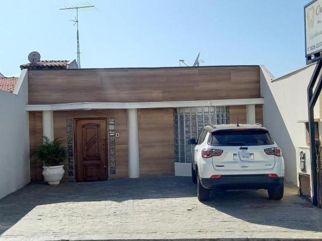 Casa à venda no Jardim Itália em Vinhedo/SP