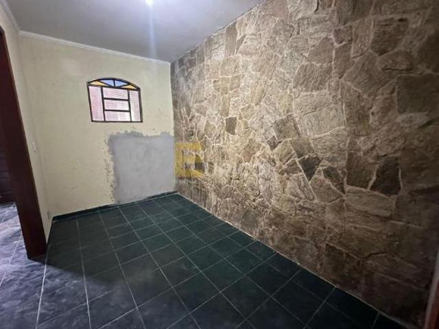 Casa à venda no Jardim Itapuã em Valinhos/SP