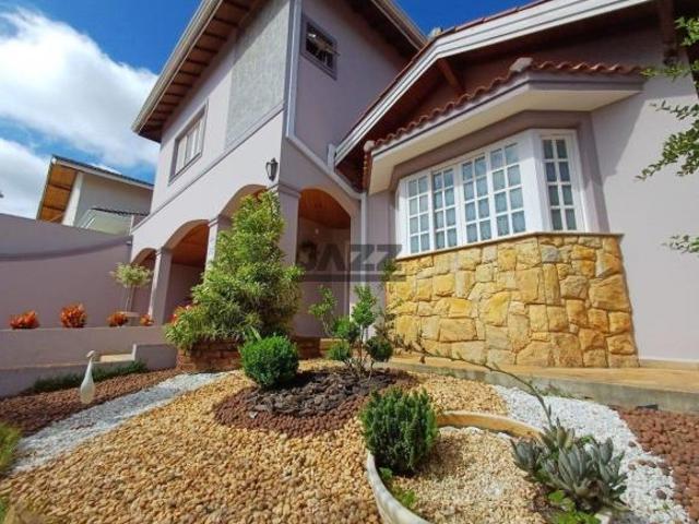 Casa à venda no Jardim Itaperi em,Atibaia