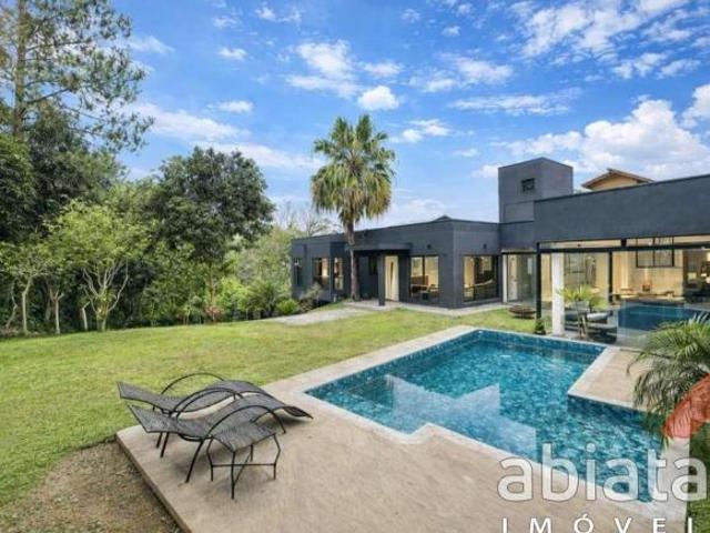 Casa à venda no Jardim Indaiá 274m² 4 dormitórios Embu das Artes/SP