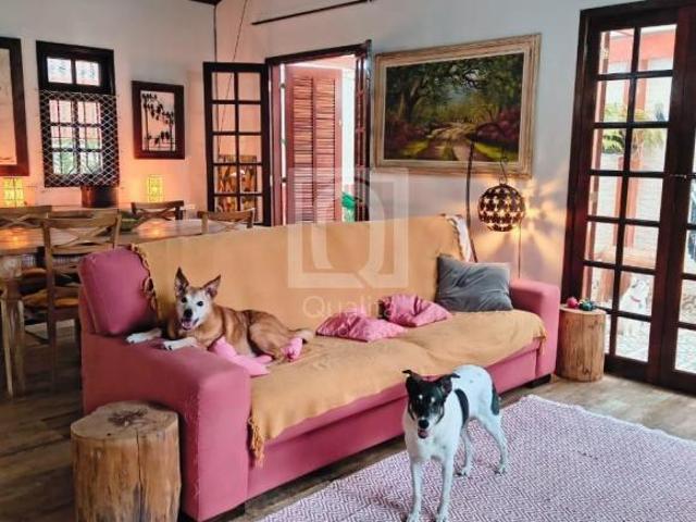 Casa à venda no Jardim Isis, Cotia!