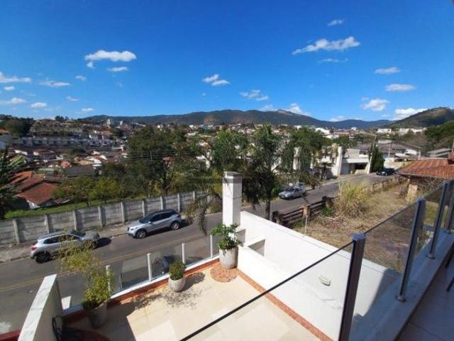 Casa à venda no Jardim Jaraguá, Atibaia