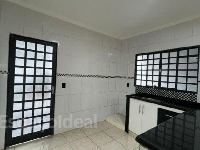 Casa à venda no Jardim João Pacolla ? Ampla, moderna e perfeita para morar bem!