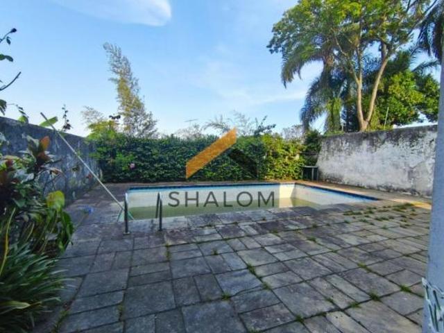 Casa à venda no Jardim Leonor
