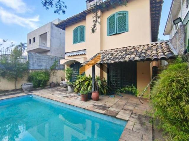 Casa à venda no Jardim Leonor