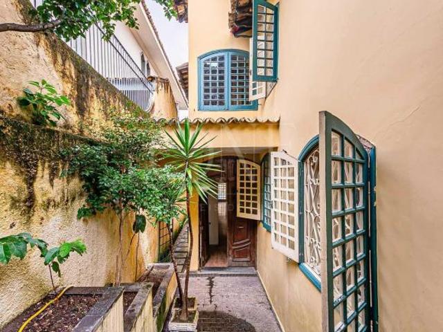 Casa à venda no Jardim Leonor